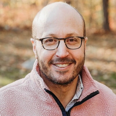 Roger Bennett Speaker Booking Information | Wasserman